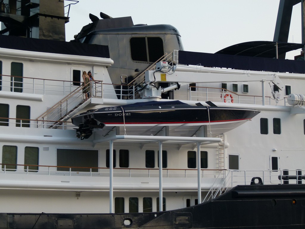 Yacht ARCTIC P, Schichau-Unterweser | CHARTERWORLD Luxury Superyacht ...